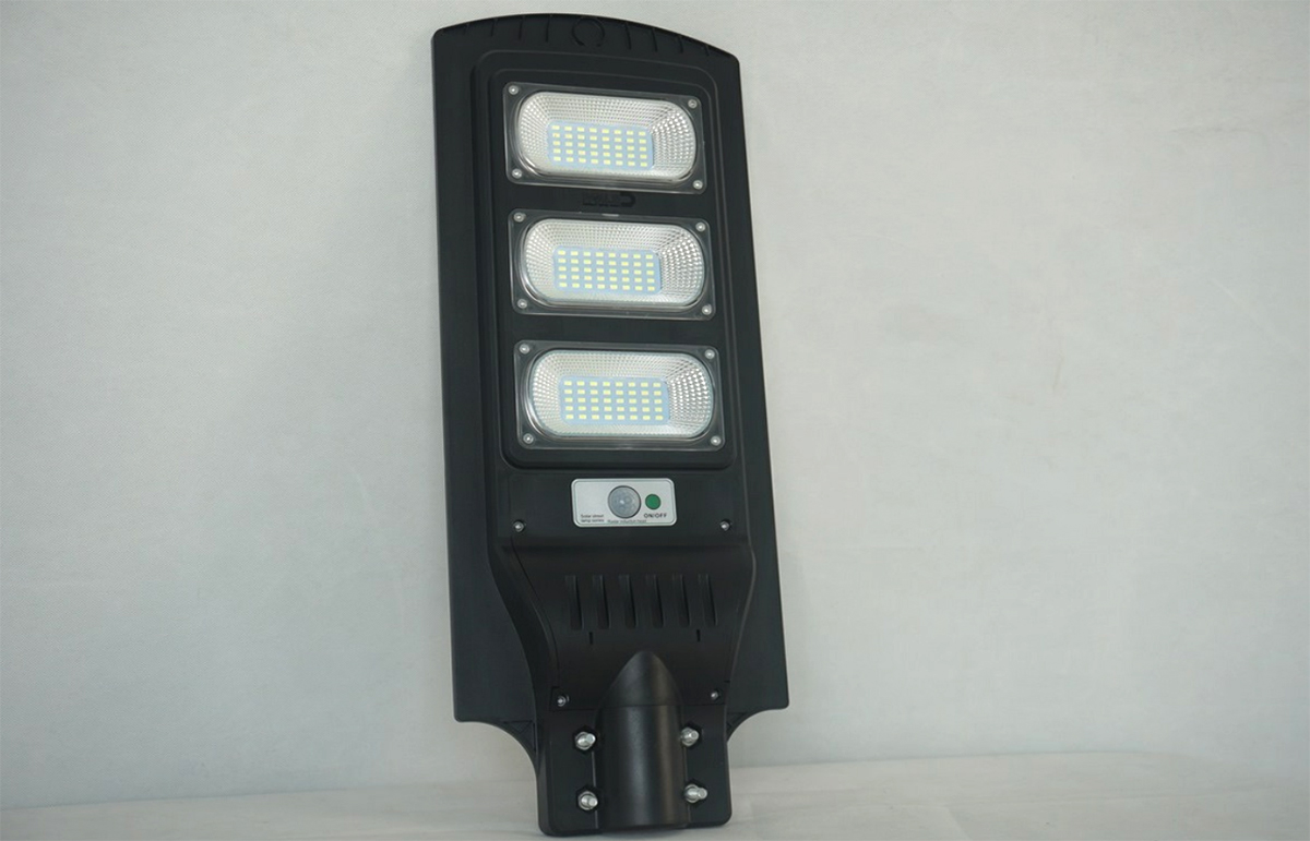 Đèn đường Roiled RL90W| pin liền thể